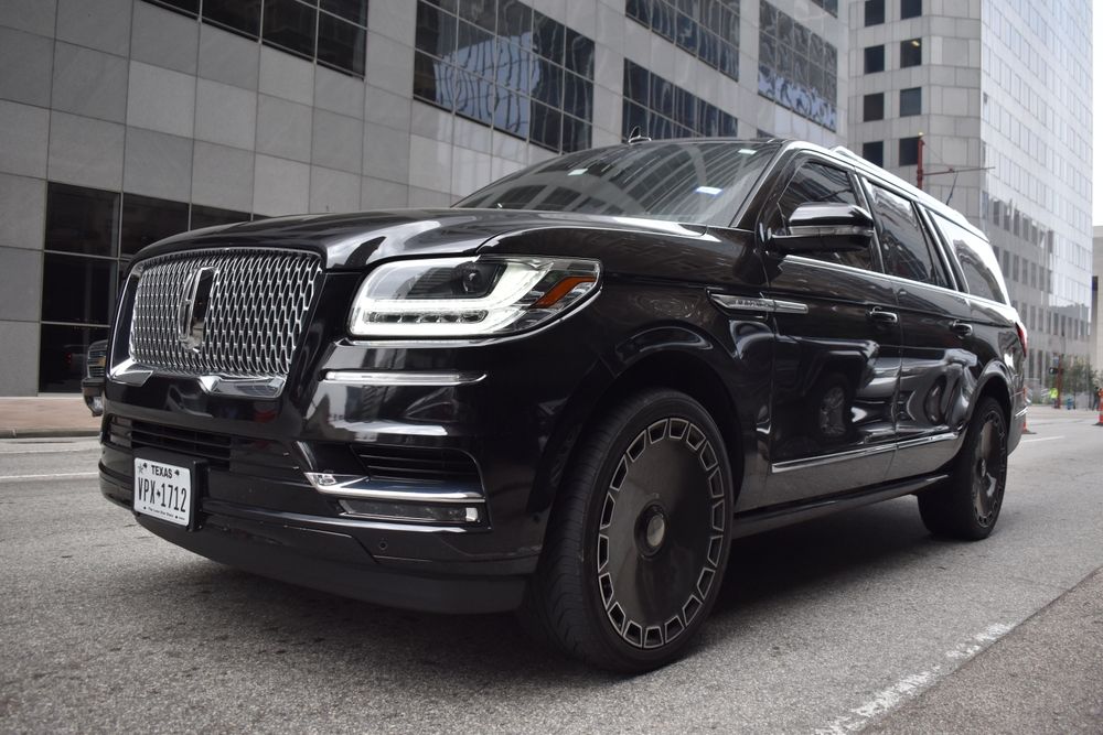 Lifestyle A2Z - 2026 Lincoln Navigator: Defining New Heights in Luxury SUVs